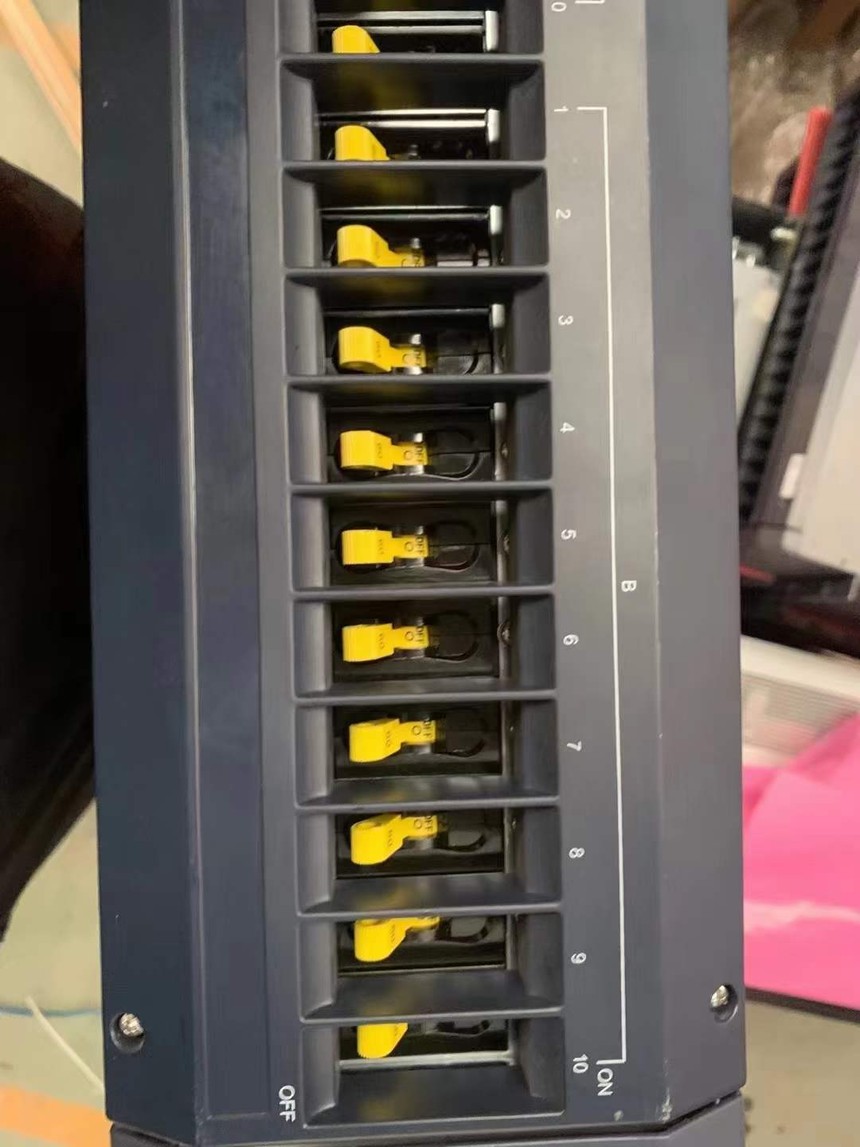 中兴华为PDU配电单元厂家销售中心_PDU，配电单元，电源分配单元,-48V分配单元_列头柜_配电单元