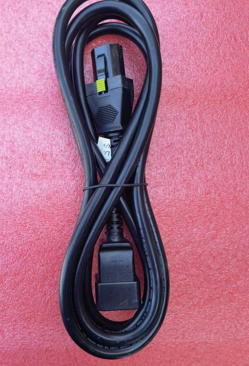 华为电源电缆-2.5m-3*1.5mm^2-(HVDC 3直母)-C20直公 型号：HVDC-PWRCBL-CN-PDU，配电单元，电源分配 ...