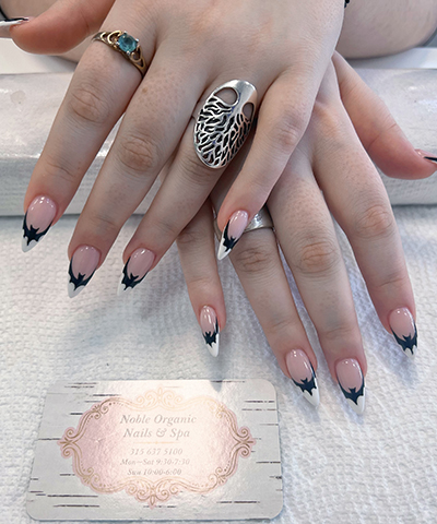 Noble nails store