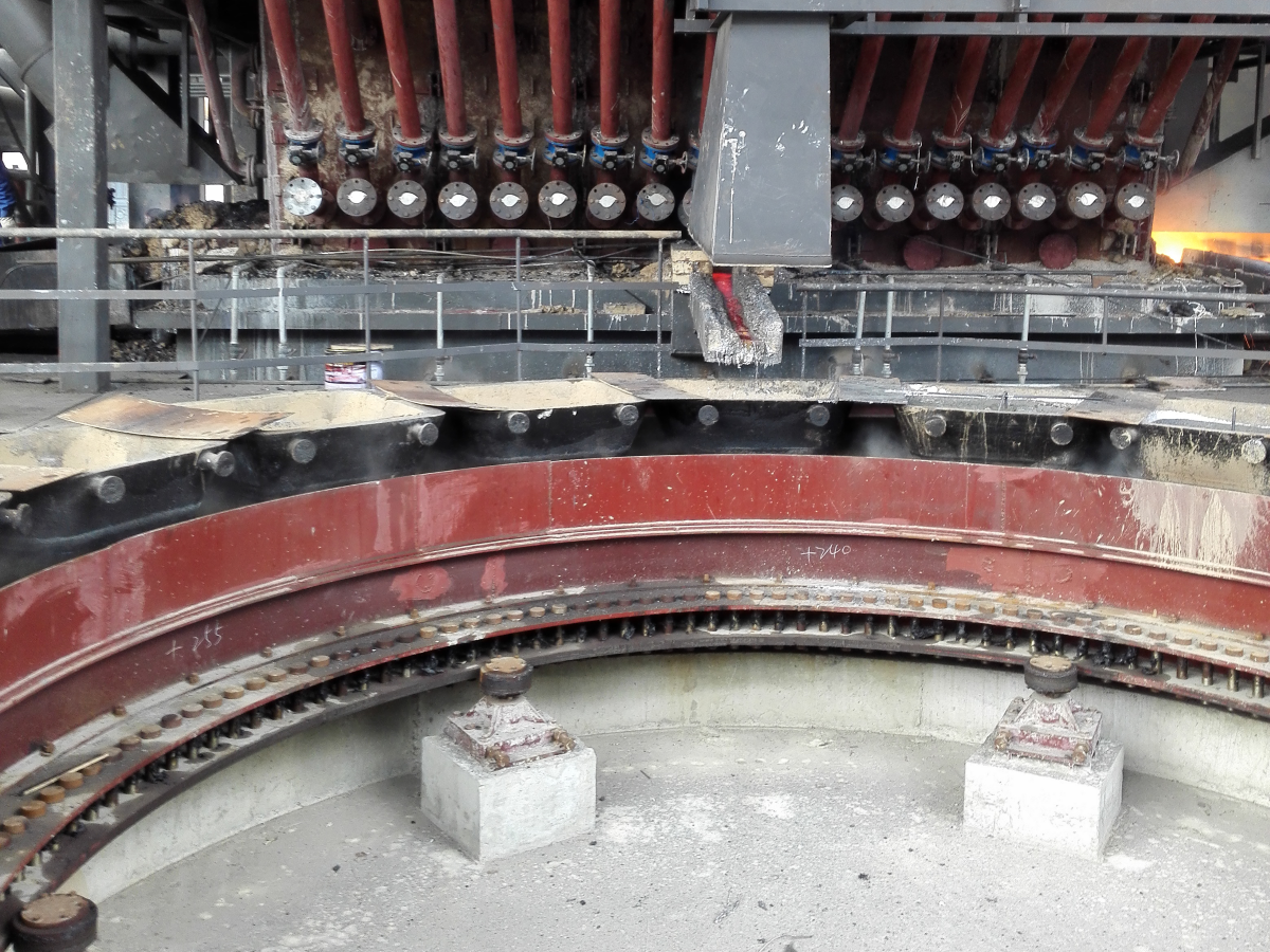 Electrothermal distillation process for producing high-purity micron ...